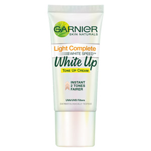 รีวิว GARNIER Light Complete White Up CC Cream รีวิวจากผู้ใช้จริง By ...